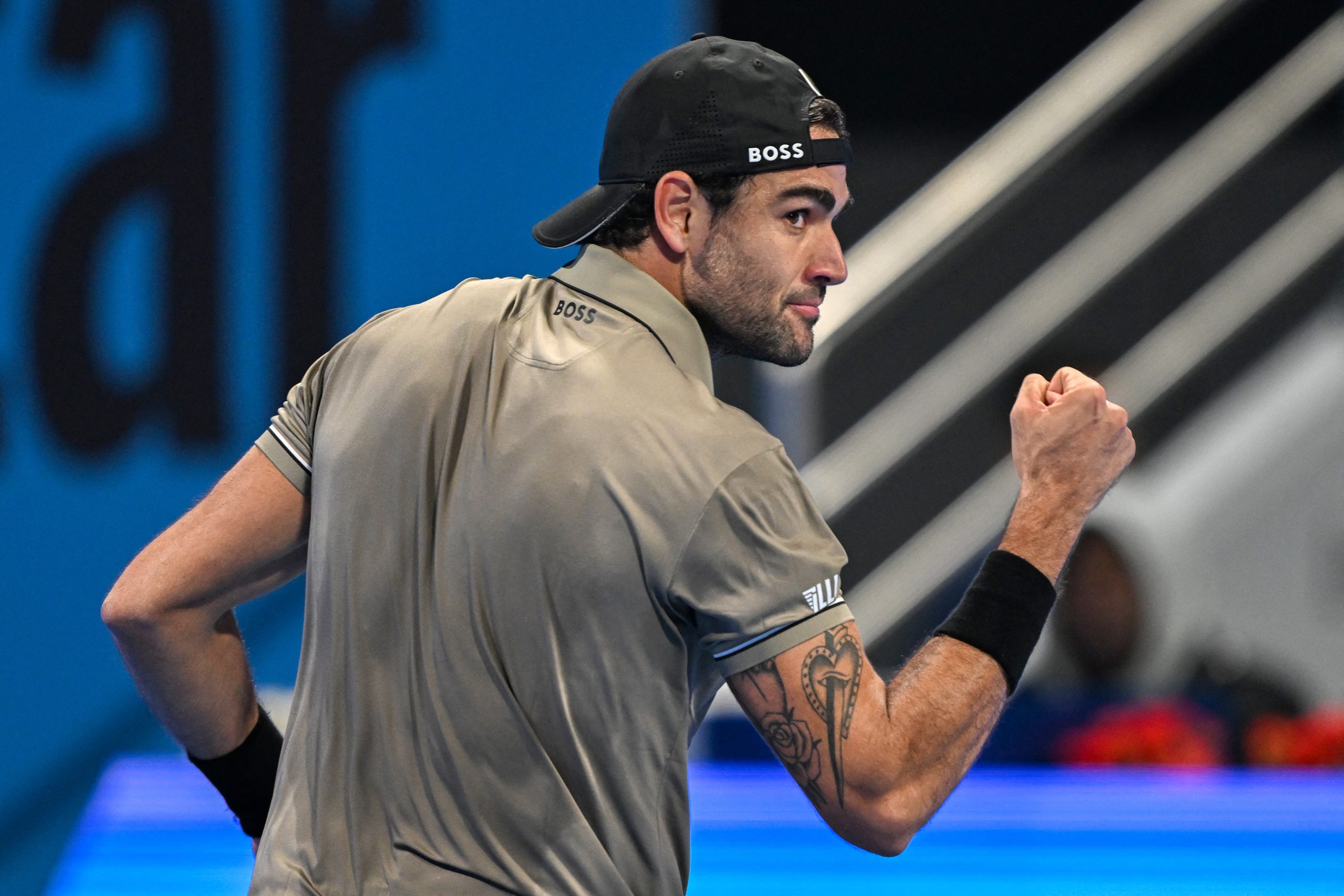 Matteo Berrettini a marqué sa première victoire sur Novak Djokovic en ...